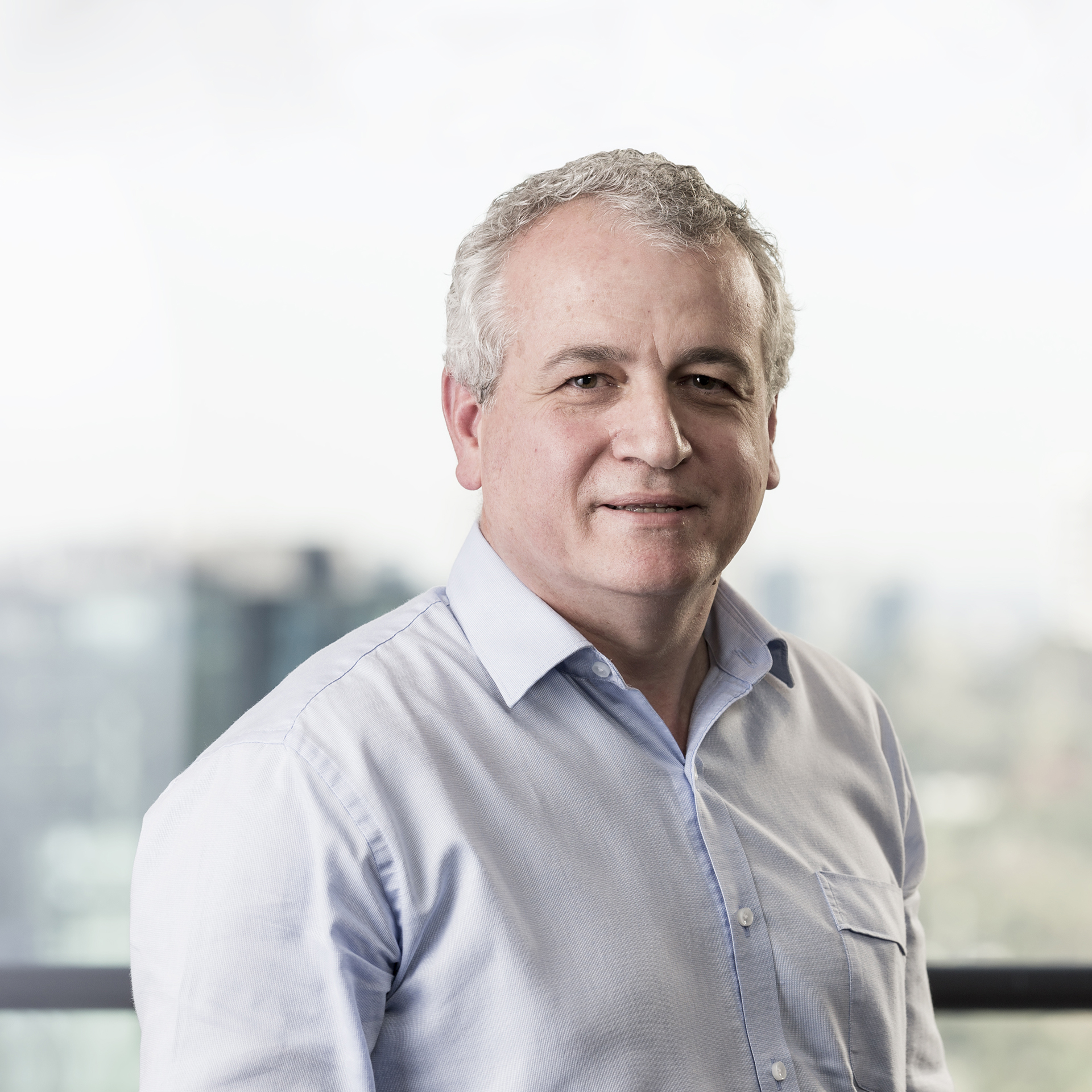 Martin Regis's Instagram, Twitter & Facebook on IDCrawl