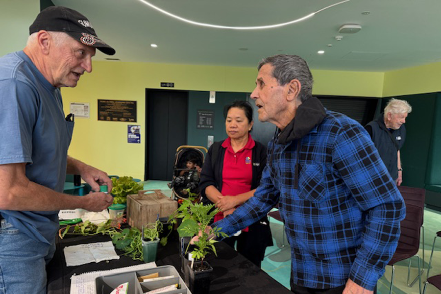 Regis Fawkner residents join vibrant community expo – Regis Aged Care