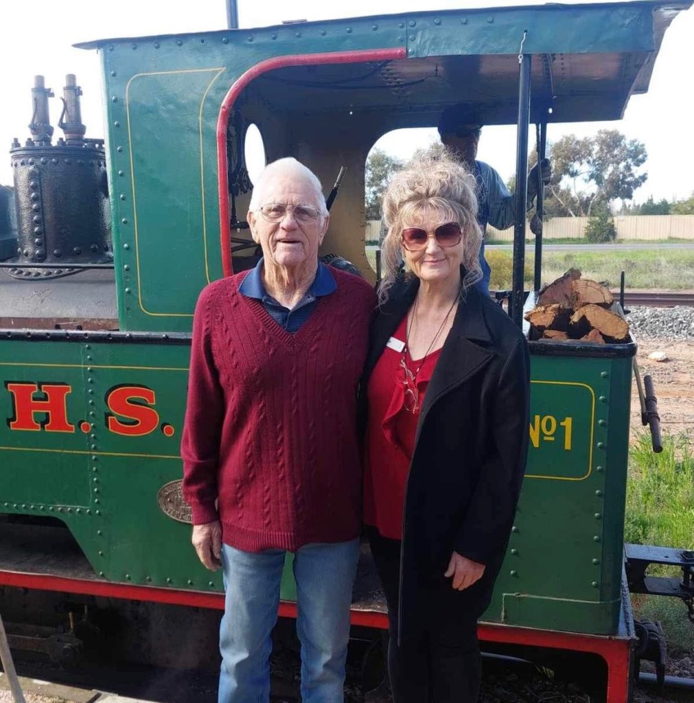 A journey on the Red Cliffs Historical Steam Railway – Regis Aged Care